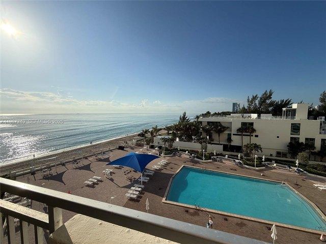 3180 S Ocean Dr Apt 509, Hallandale Beach, FL 33009