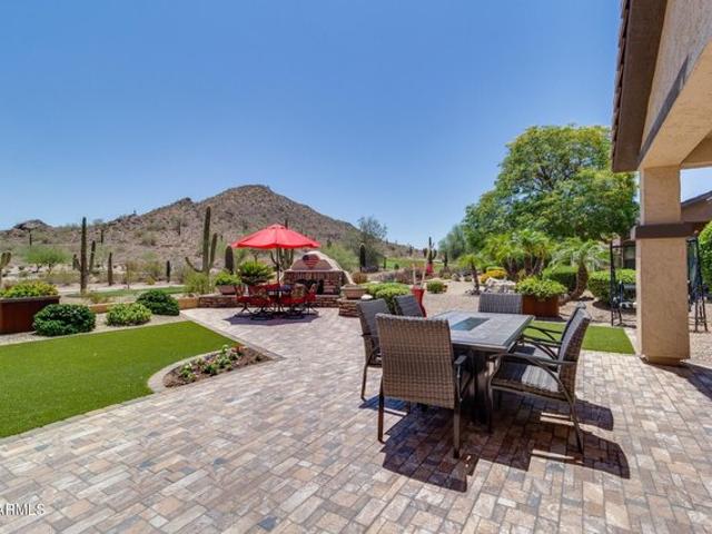 31817 N Larkspur Dr, San Tan Valley, AZ 85143