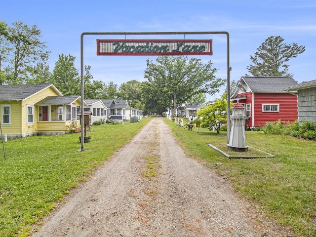 3181 N Lakeshore Drive # 6 Grandmas House