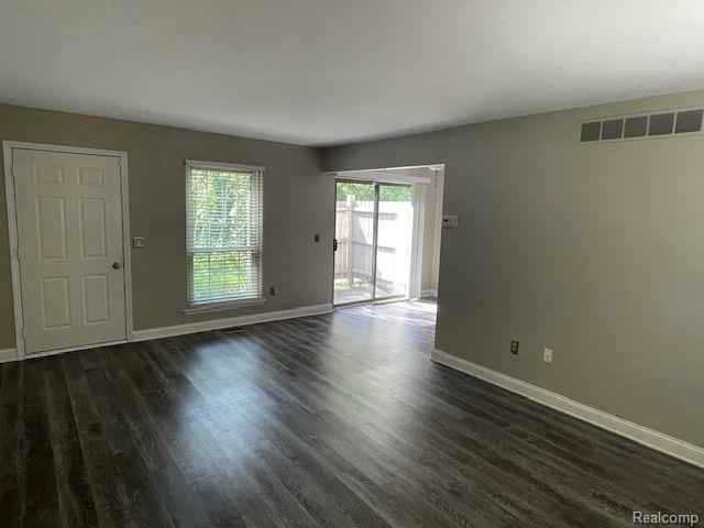 3181 hidden ridge drive
