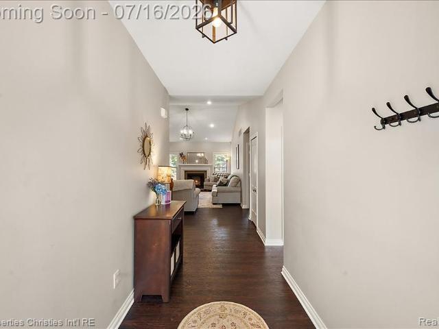3181 Ivy Lane