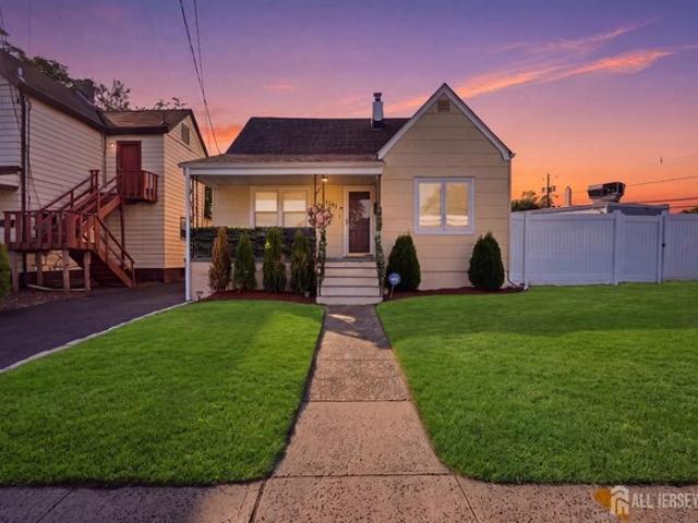 3181 Woodbridge Ave, Edison, NJ 08837