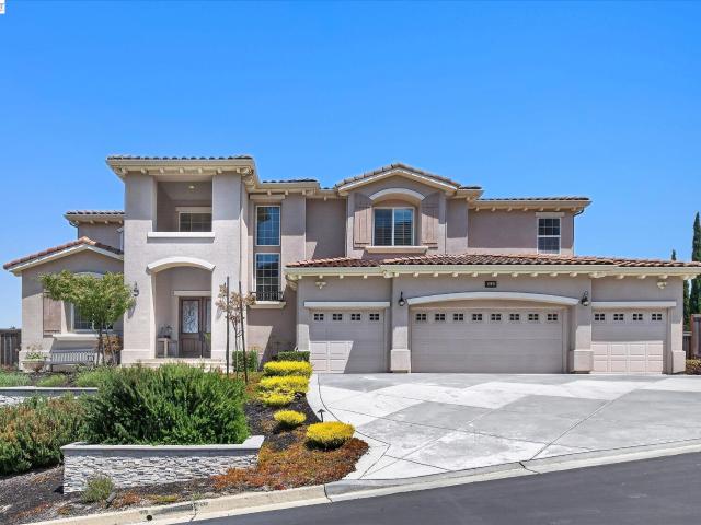 3182 Ashbourne Cir