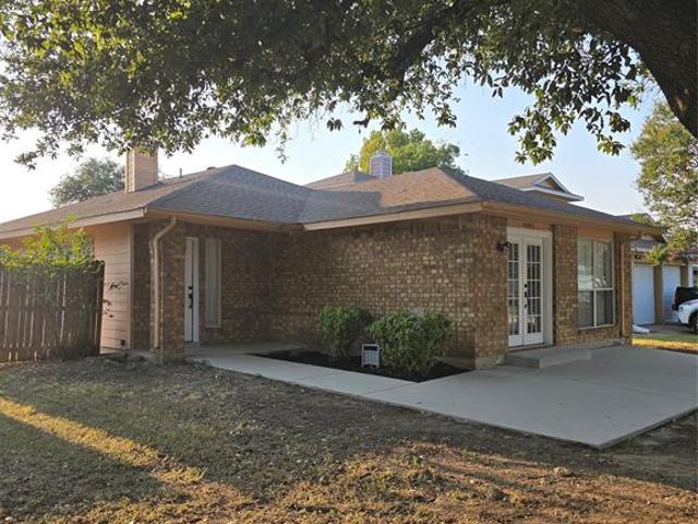 3182 Cross Creek Circle