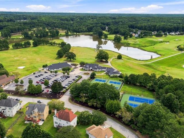 3183 Champion Court SW