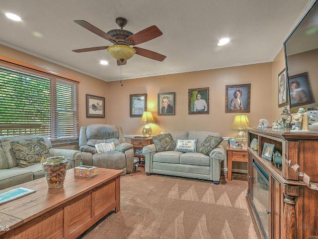3183 Tiffany Court