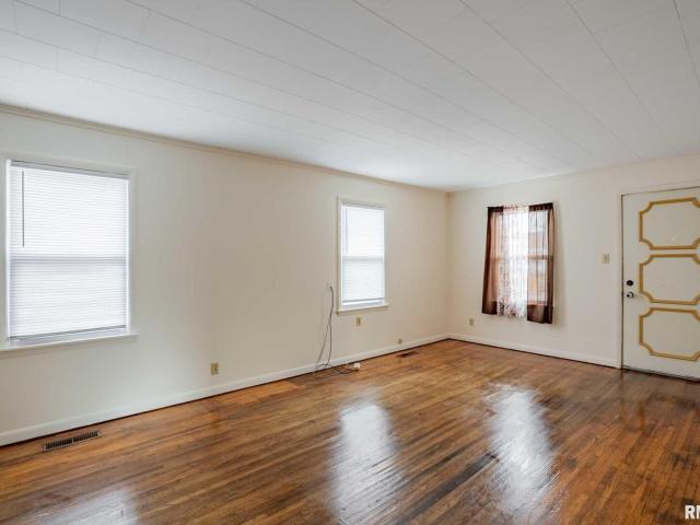 318 3RD Street