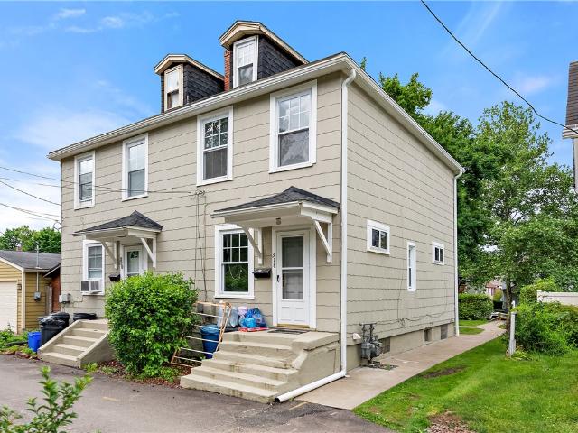 318 320 Sprott Way