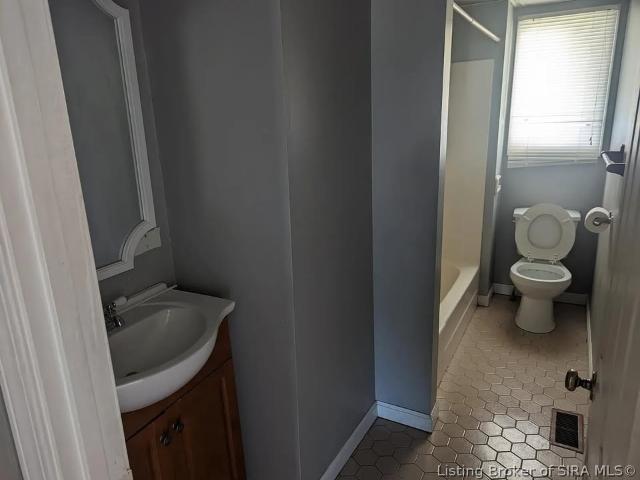 318 322 W Market Street