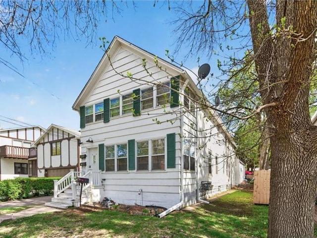 318 7th Ave NE, Minneapolis, MN 55413