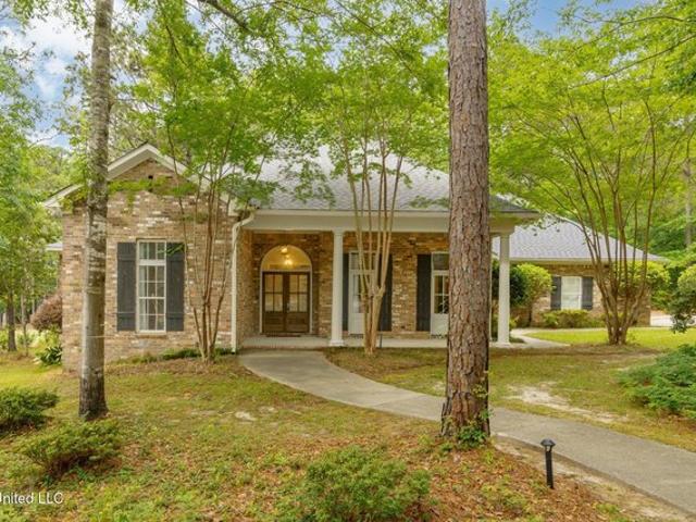 318 40th Pl, Hattiesburg, MS 39402
