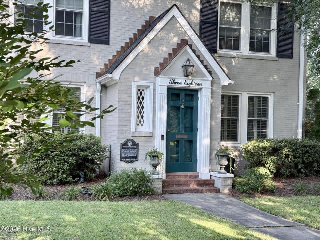 318 Colonial Drive