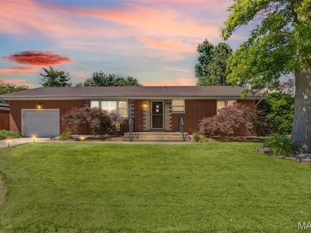 318 California Ave, East Alton, IL 62024