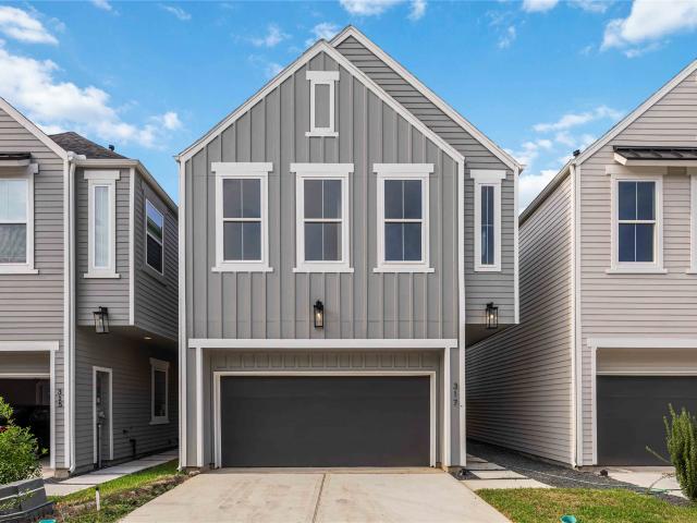 318 Charlock St, Houston, TX 77022 | MLS #18984
