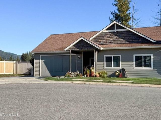 318 Creekview Ct, Sandpoint, ID 83864