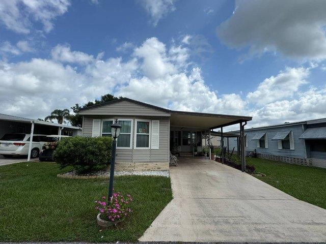 318 Crestwood Dr Unit 318, Mulberry, FL 33860