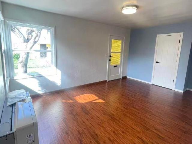 318 Cypress St D