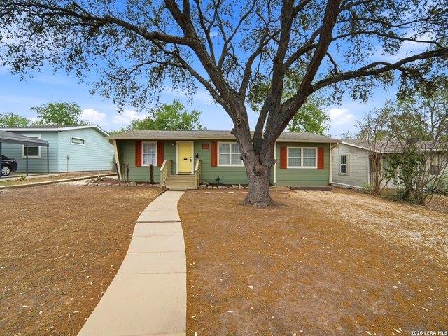 318 Blakeley Dr, San Antonio, TX 78209
