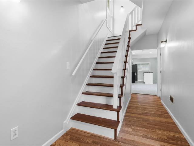 318 Brown Ave
