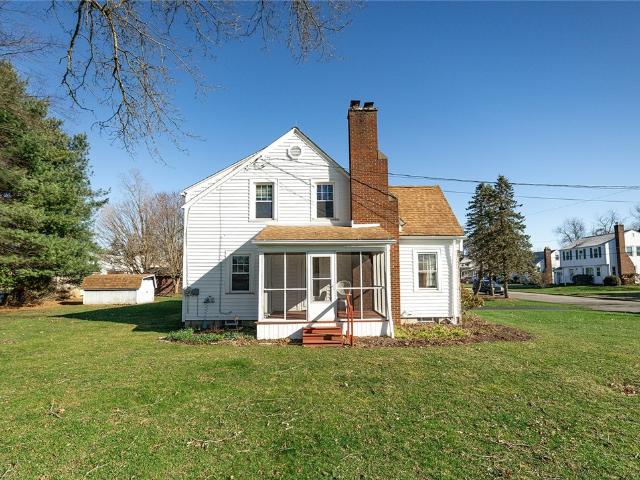 318 Garden Ave
