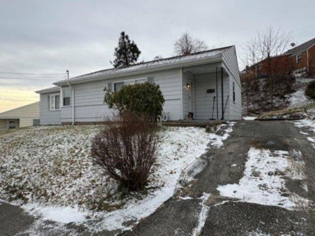 318 Dersam St, McKeesport, PA 15133