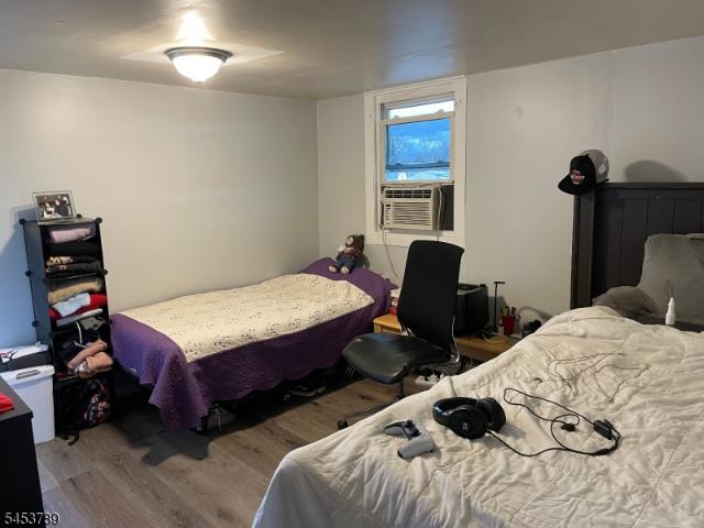 318 E 1st Ave # 3