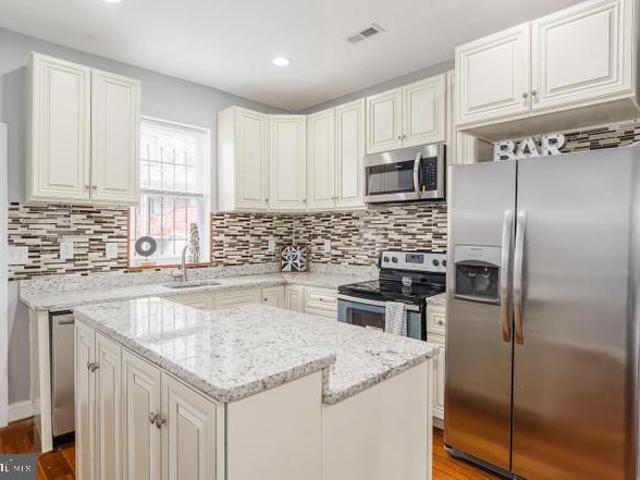 318 E 28Th Street