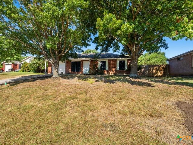 318 E Ridge Boulevard