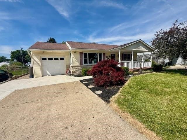 318 E South St, Centerville, IN 47330