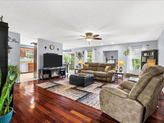 318 Eaglebend Drive