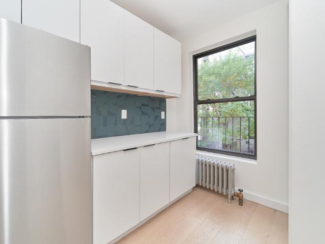318 East 90th Street, Unit 2E | Compass