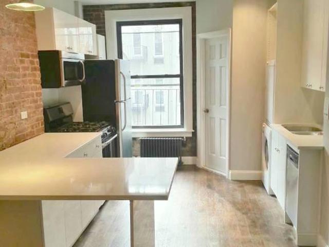 318 East 90th Street, New York, NY