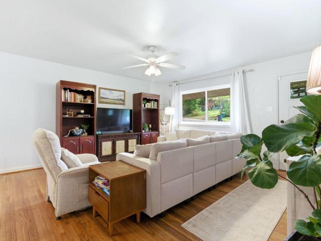 318 Ellis Drive