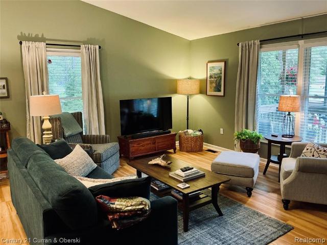 318 Elm Avenue