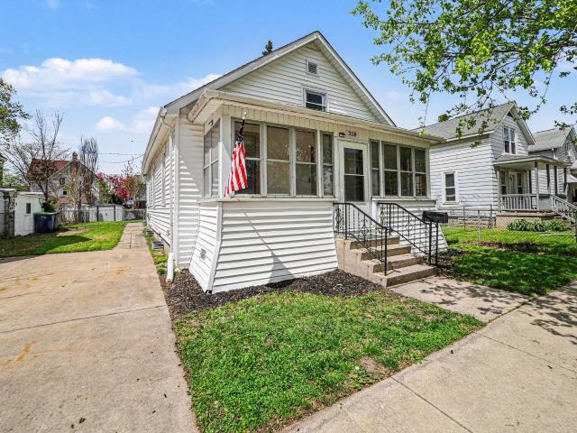 318 Fraser Street