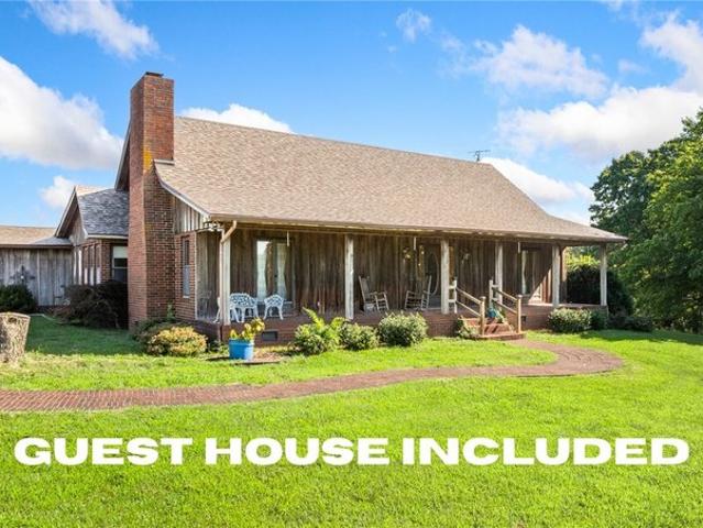 318 Friends Rd, Western Grove, AR 72685