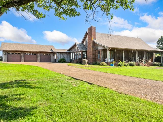 318 Friends Road