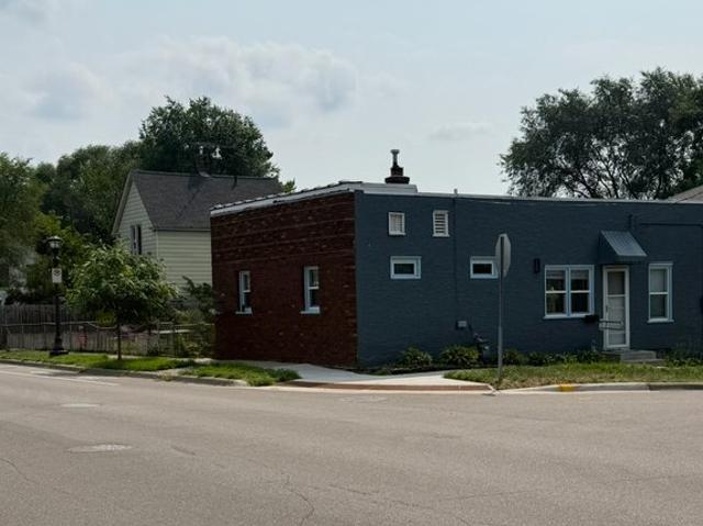 318 Front Ave, Saint Paul, MN 55117