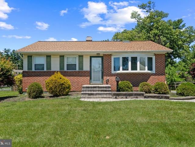 318 Holly Hill Rd, Reisterstown, MD 21136