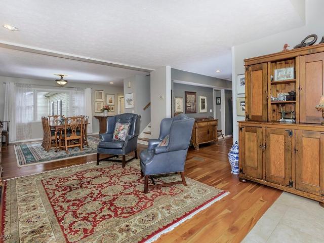 318 Hillside Lane