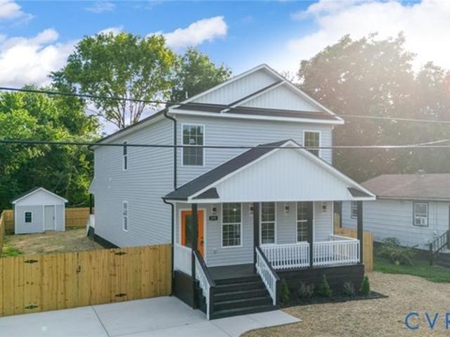 318 Irving St, Petersburg, VA 23803