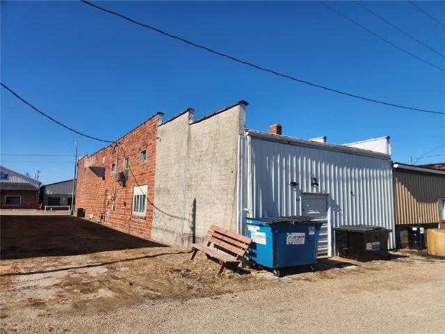 318 Locust Street NE