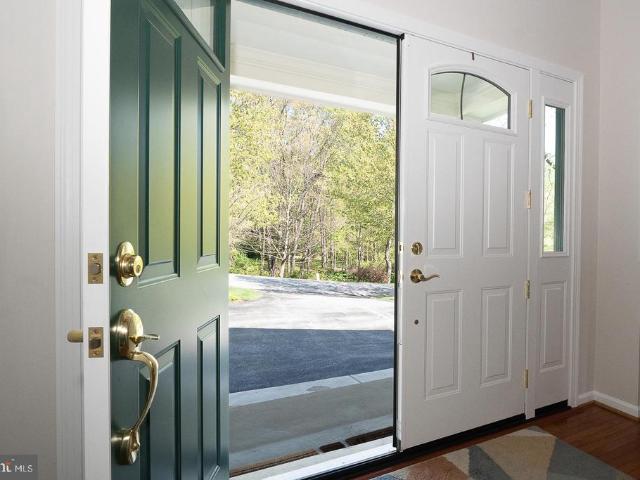 318 Long Ridge Lane