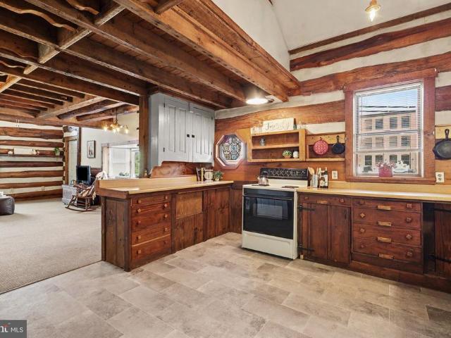 318 Linden Street