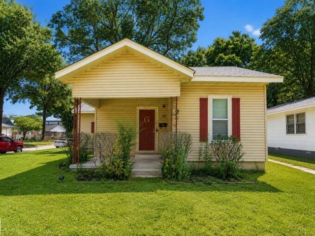 318 N 9th St, Blytheville, AR 72315