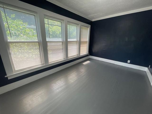 318 N 17th Street 4 Plex 1 Bedroom Apartment for Rent at 318 N 17th St, Kansas City, KS 66102 Riverview