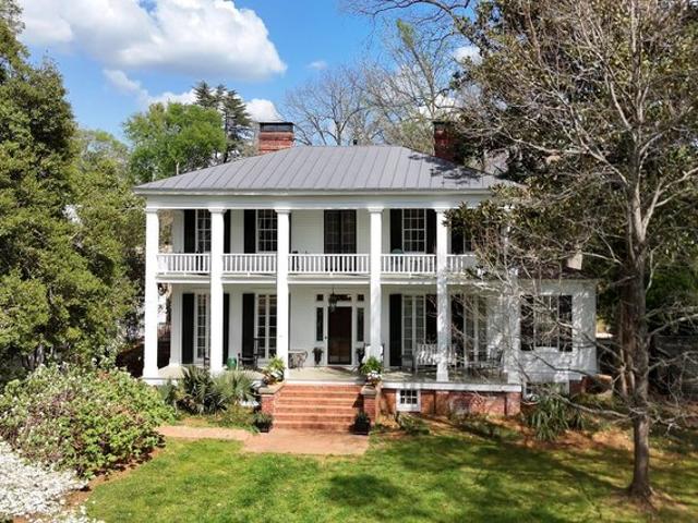 318 N Churton St, Hillsborough, NC 27278