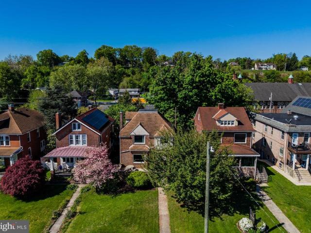 318 N Front Street