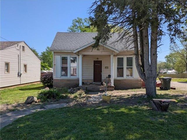 318 N Jefferson St, Paris, IL 61944