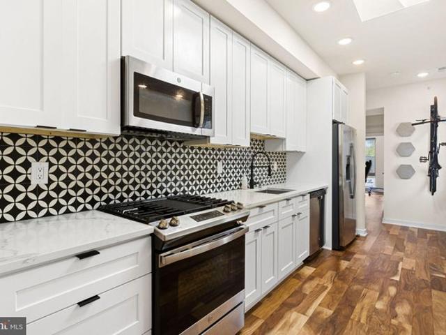 318 N Preston St Unit 3, Philadelphia, PA 19104